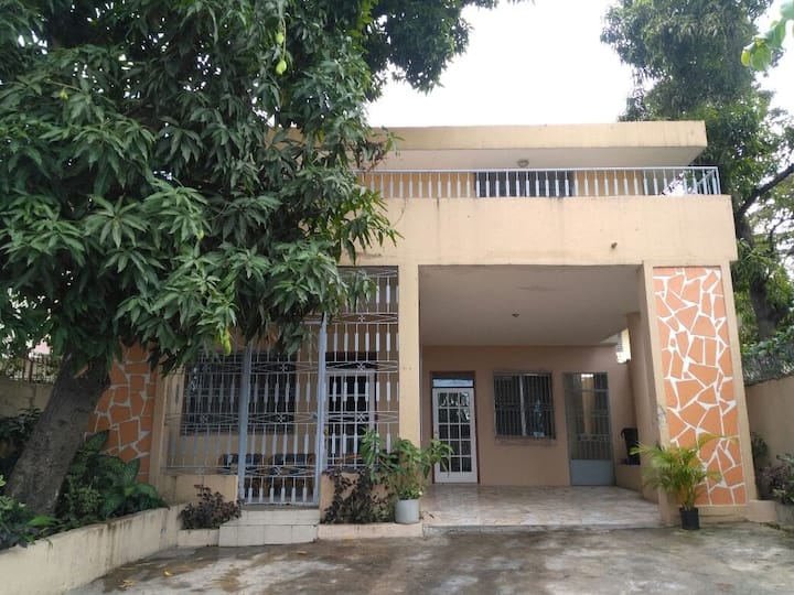 Résidence De Prestige 5 Chambres à Delmas 71 - Port-au-Prince