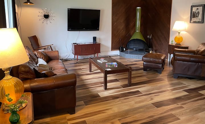 Mountain Jay House (Cozy + Clean) - Alaska