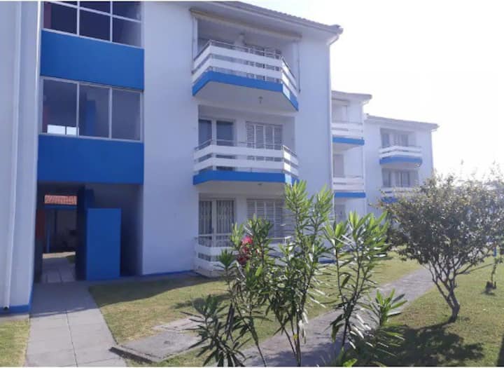 Guaratuba - 1 Qd Do Mar - Prox. Café Curaçao - Guaratuba