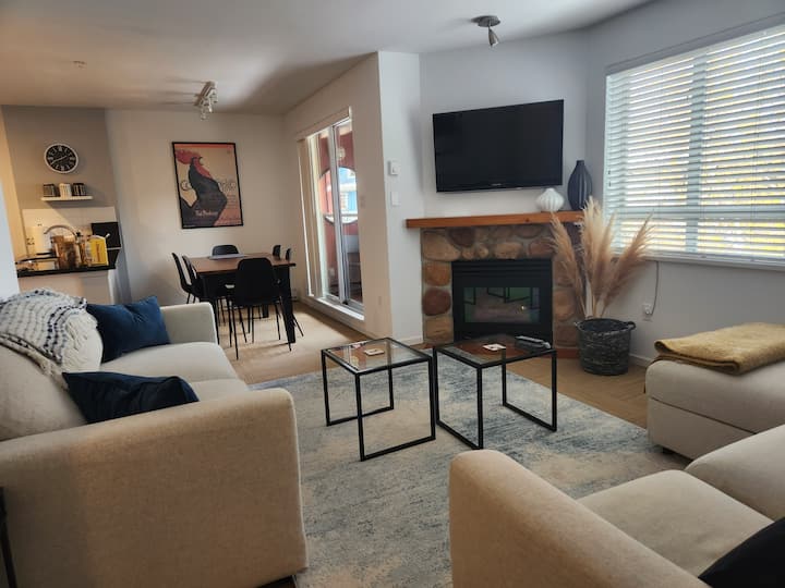 Amazing 1 Bd Apartment In Village - Whistler