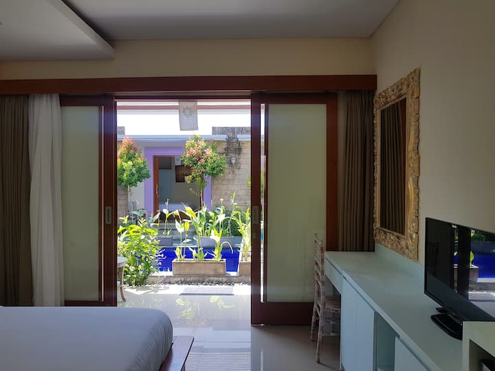Beautiful Double Room With Pool In Sanur - Sanur