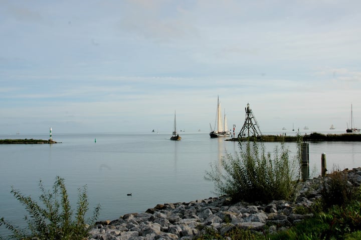 Hoorn, Authentiek Havenstadje Aan Het Ijsselmeer - Hoorn