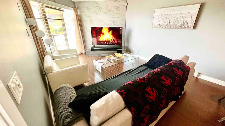 West Kelowna-lakeview 1bedroom Condo With Pool - West Kelowna