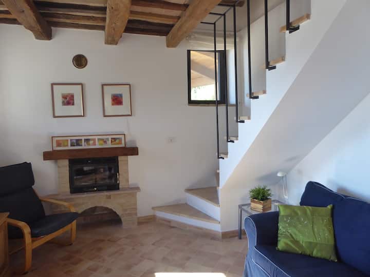Hideaway Cottage, Amazing Country Views, Hot Tub - Ascoli Piceno