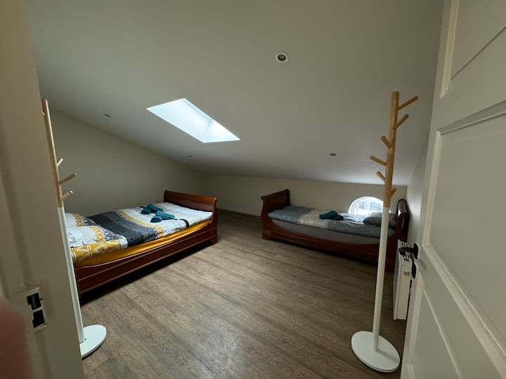 Appartement Mansardé 2em éTage - Bourg-lès-Valence