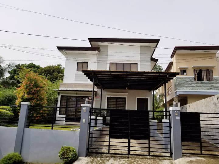 4bd/4b Gtd Flly Frnshd In Panorama Buhangin/airprt - Davao City