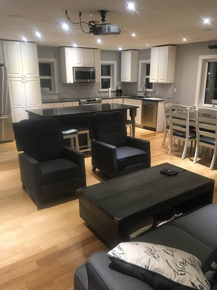 Cozy Downtown Granby - Walk To
Restaurants! - Granby, CO