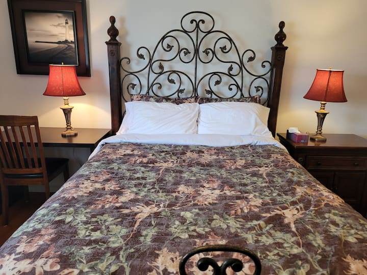 Valleyview House Room 2 - Valleyview