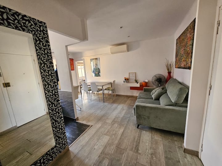 Penthouse Avec Terrasse. Métro Barcelone à 3 Min - L'Hospitalet de Llobregat