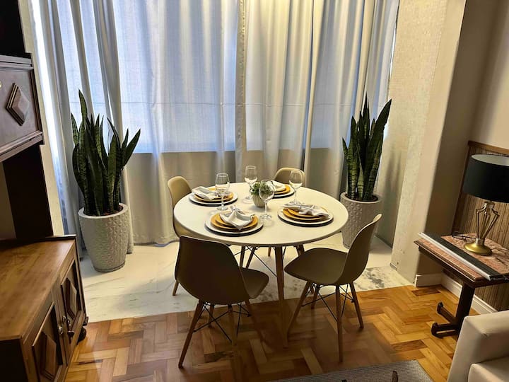 Linda Vista A 100 M Da Praça Adhemar De Barros - Águas de Lindoia
