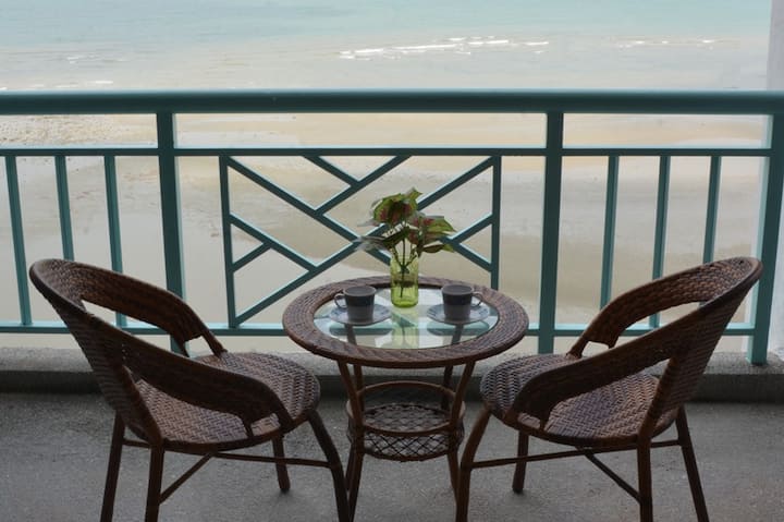 Paradise Lagoon Seaview Studio Apartment - Port Dickson