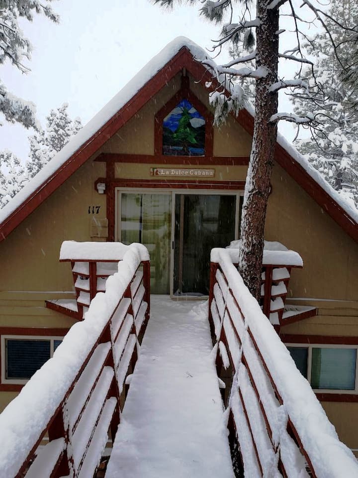 Fairway Hideaway Big Bear Cabin - Big Bear, CA