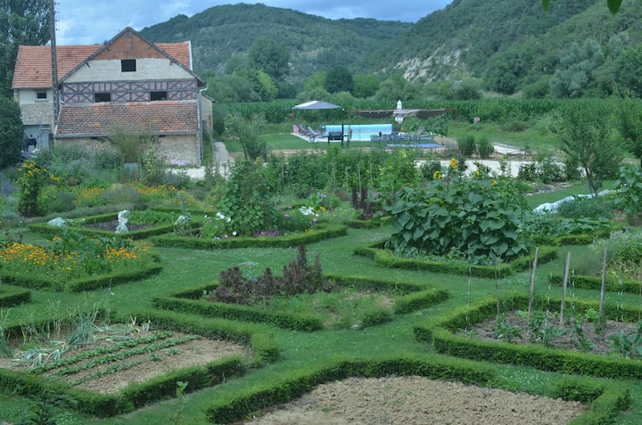 Gîte 22 Persons Du Moulin De Gougnet - ロット