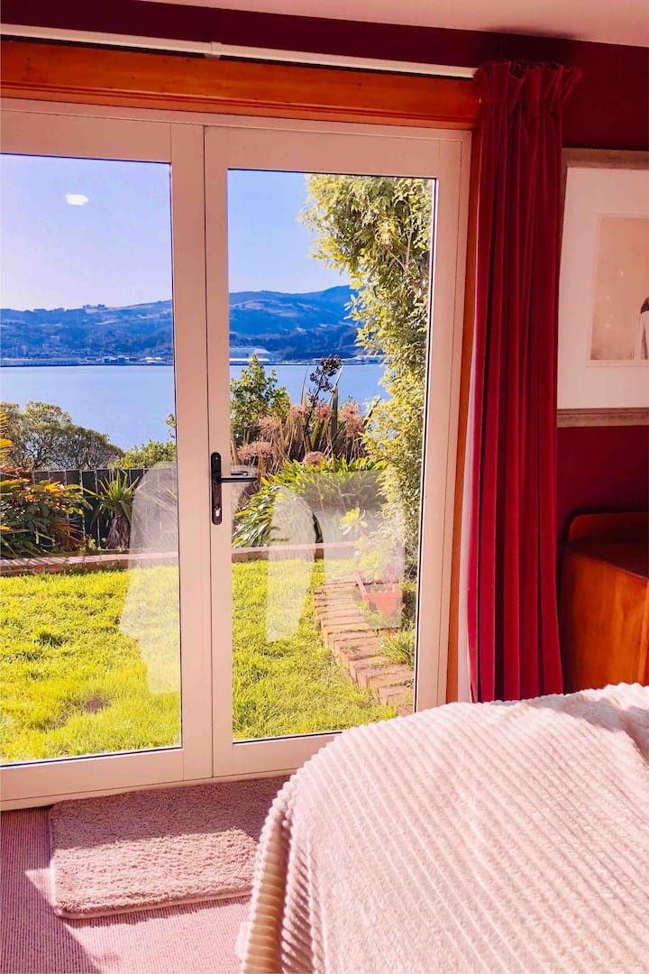 Harbour View Sunny One Bedroom Apartment - Dunedin