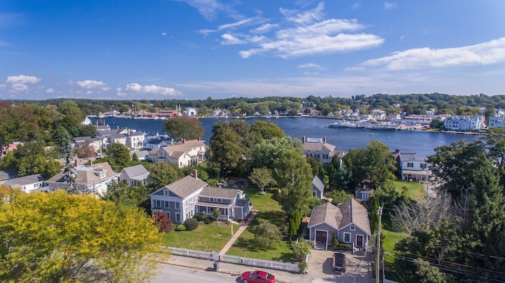 The Captain Morgan House - Stonington, CT