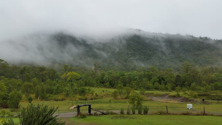 Mugul Mountain Retreat - Miriam Vale