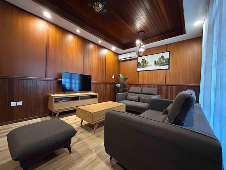 Kuching Homestay @ The Wooden Bungalow - Sarawak