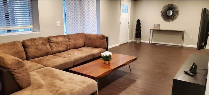 Adorable 2 Bedroom Basement Newly Constructed. Very Specias Approx. 1350s.f.
1 Master Bedroom And 1 Kids Room With Baby Crib And Twin Bed. Large Living Room And Dining Area.
Full Kitchen With Island. - Rockville, MD