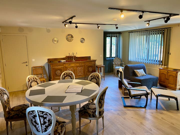 La Chambre Des Pairs (5/7p), Châtelet De Barbençon - Beaumont