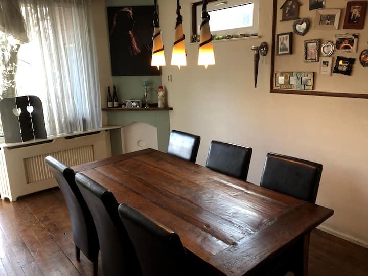 Ruim Appartement, 3 Bedden Extra Luchtbed Mogelijk - Groningen