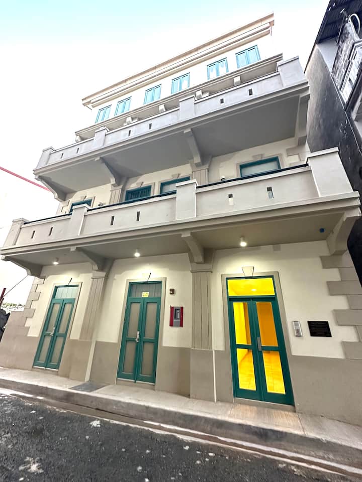 2br. Apt In Santa Ana-steps Away From Casco Viejo - Panama City