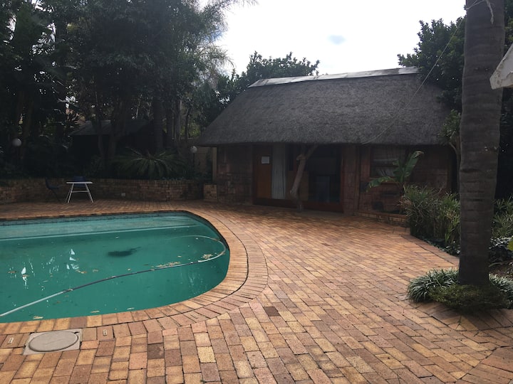 1. Close To Everything Johannesburg Has To Offer - Johannesburg