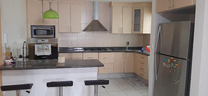 Casa En San Carlos Fracc. Privado Con Vigilancia!! - Morelia