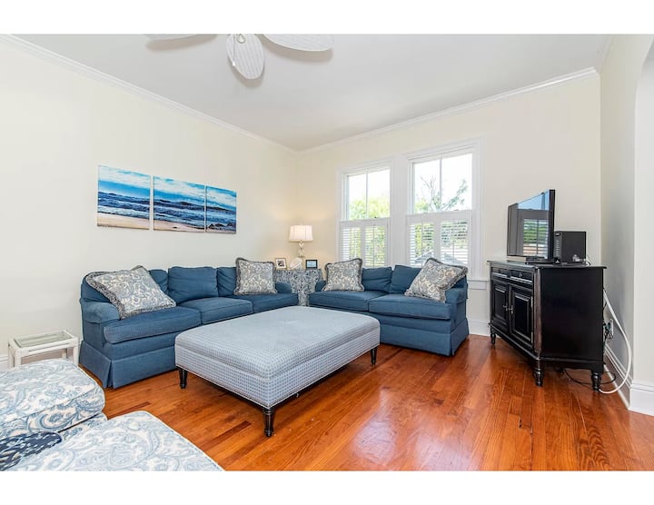 Historic Downtown 2/2  Luxury Condo - St. Augustine, FL
