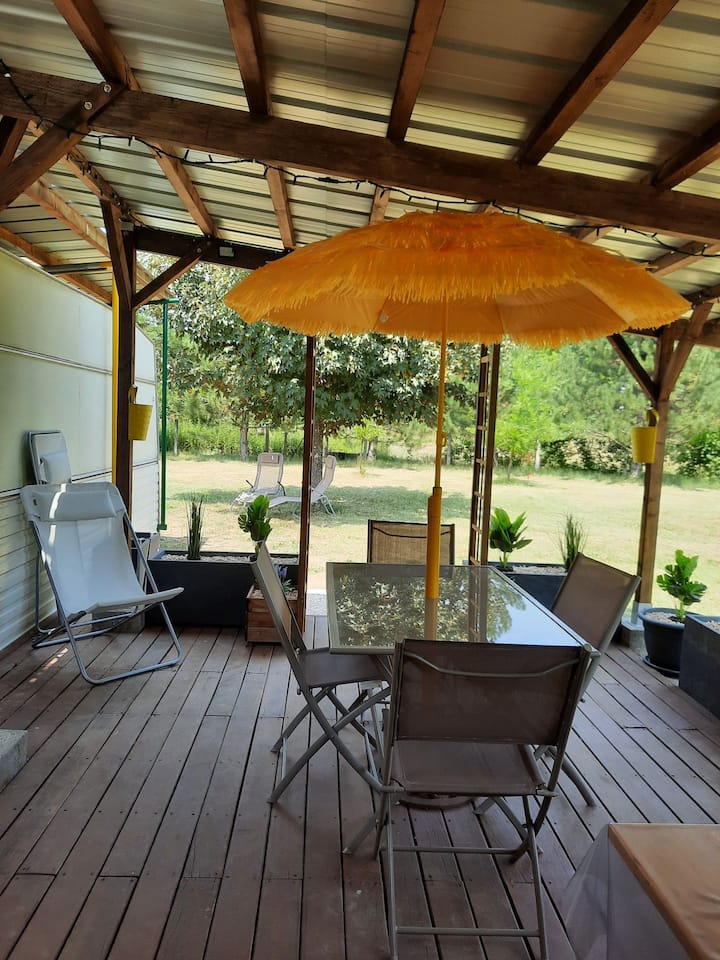 Logement De Plein Air Sur Terrain Arboré - Sisteron