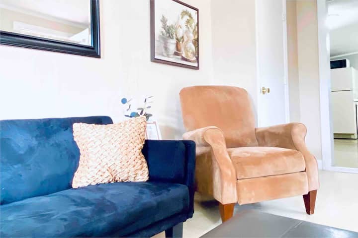 Charming Summerville Cottage - Augusta, GA