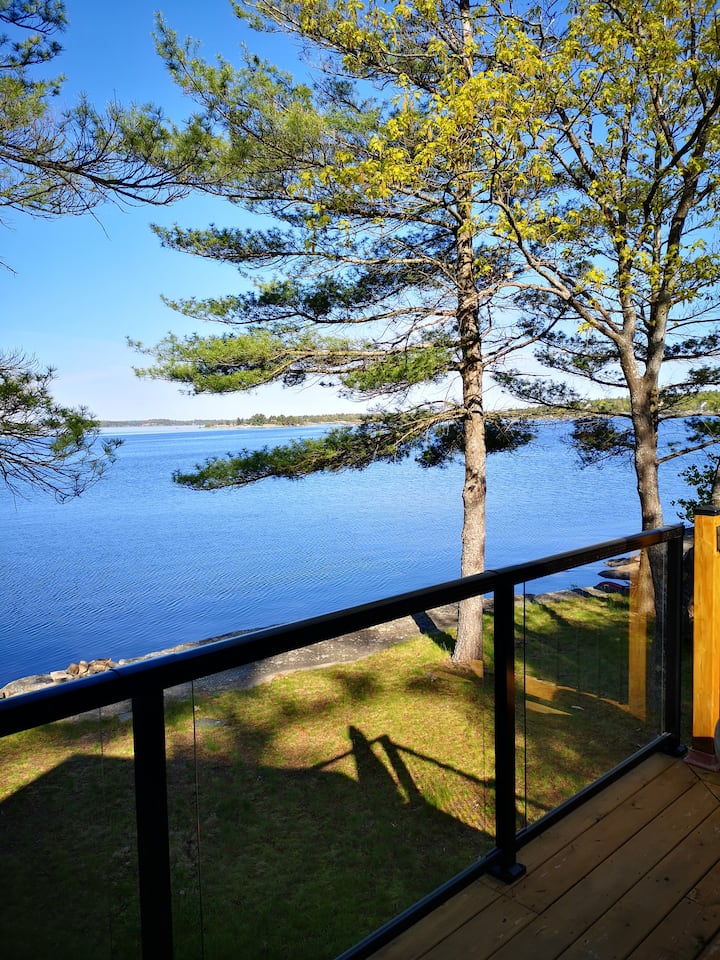 Enjoy A "Million Dollar View" Of Georgian Bay. - Parry Sound