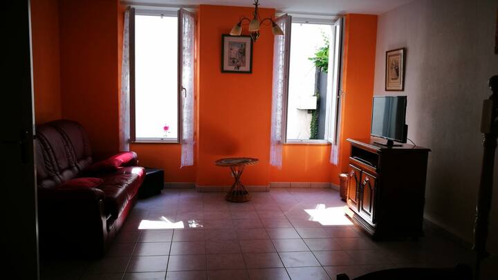 Maison Au Calme Avec Patio Et Parking - Royan