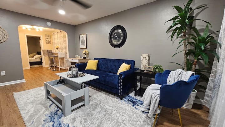 Serene Apartment Near Suburbs - Philadelphia University, Feasterville-Trevose