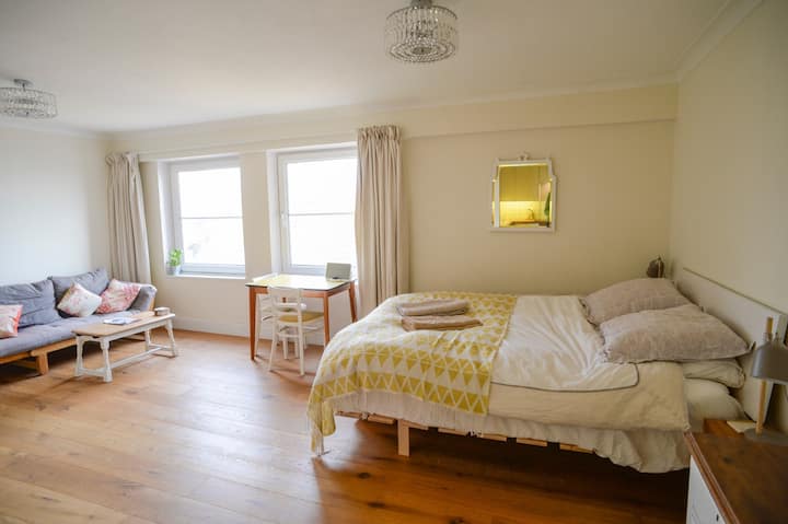 Perfect Studio Flat Central Location By The Pier - Brighton