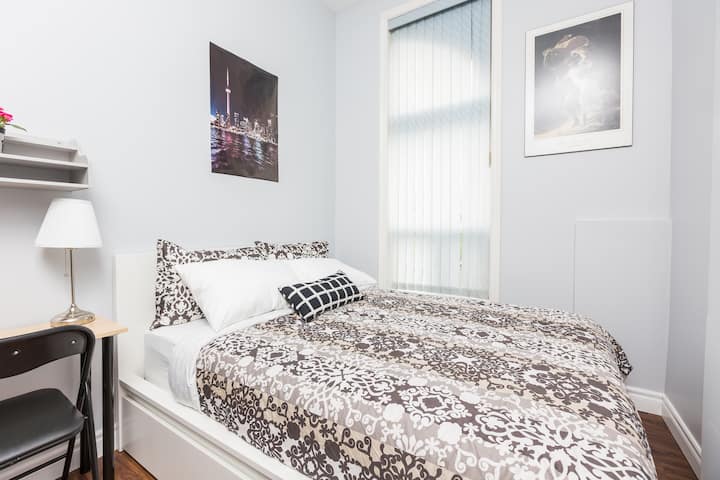 Applewood Suites - Chinatown Loft - Toronto