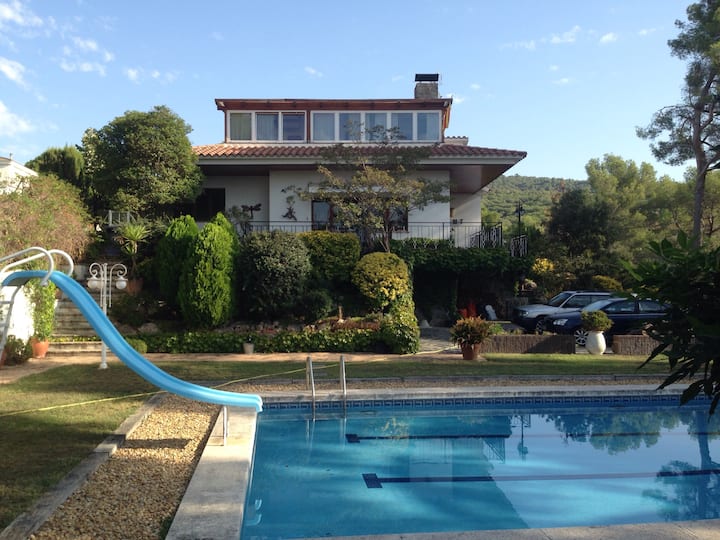 Beautiful House + Pool + Garden Close To Barcelona - Caldes de Montbui