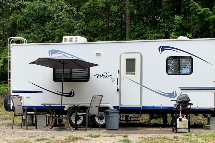 Cozy Cove - Travel Trailer, Ocean Access - Ucluelet