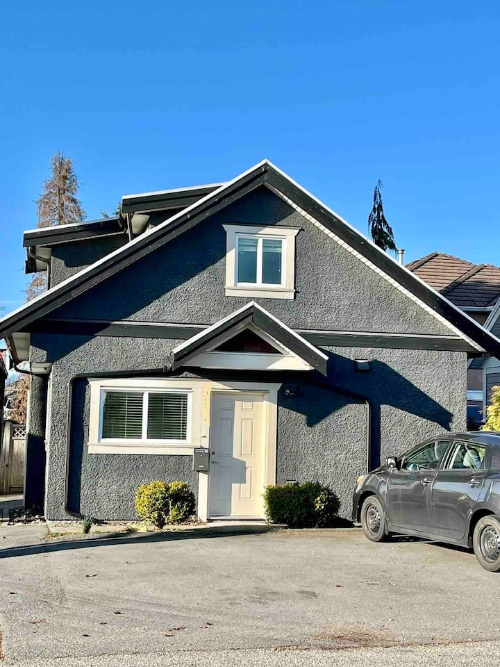 Private, 5min To Skytrain, 20min To Dt/airport - Burnaby
