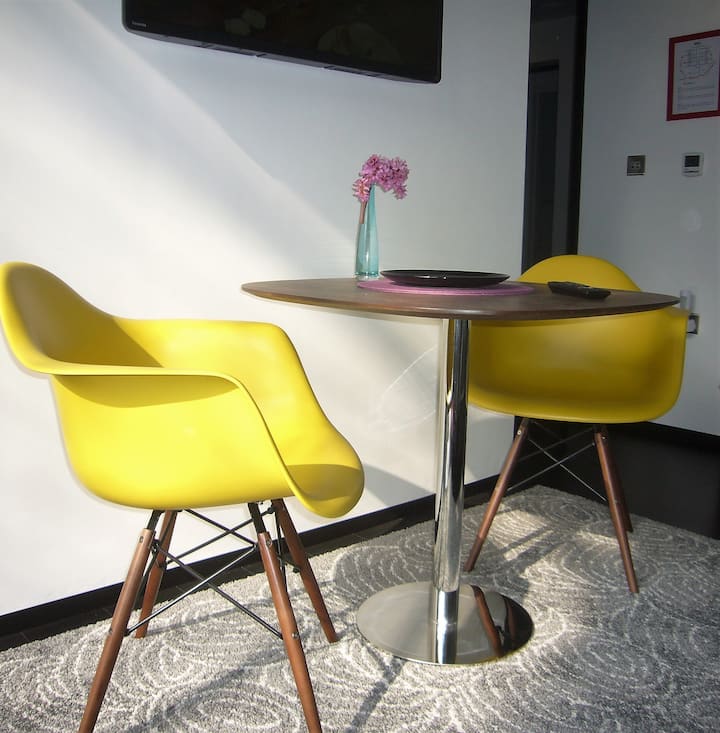 Villa Mondrian Guest Accommodation In Alderney - Guernsey