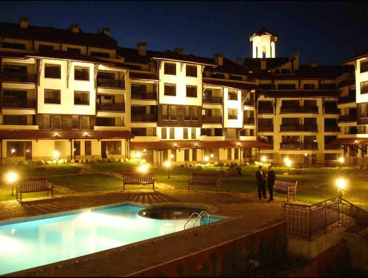Apartman Sa Dve Spavaće Sobe I Dnevnim Boravkom - Bansko