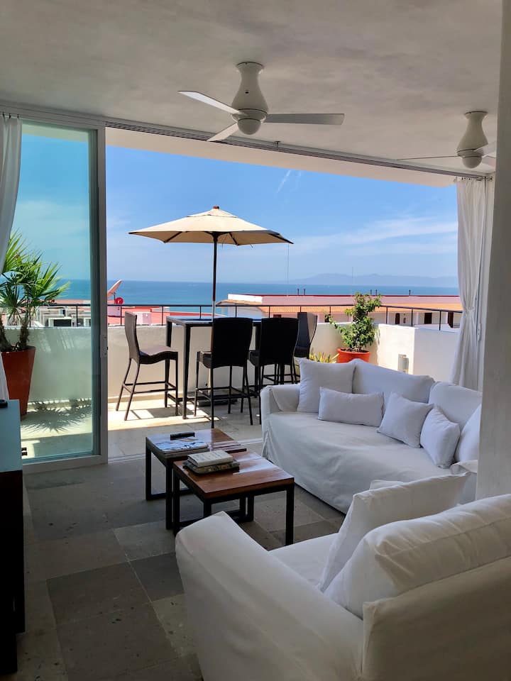 Beautiful Modern 1 Bed 1 Bath Condo - Conchas Chinas