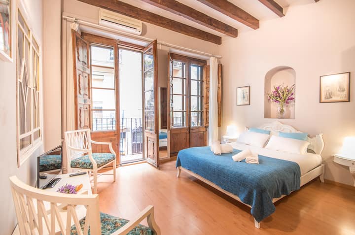 Be Barcelona - Borne - Picasso Balcony - Barcelone