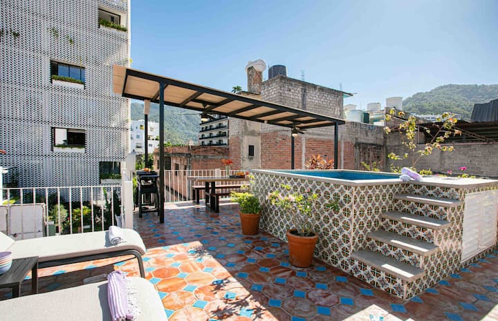Casa Francisco: Zona Romántica — Sleeps Up To 12 - Puerto Vallarta