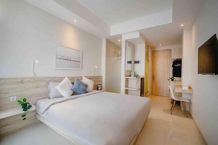 Free Coworking Bali Bustle Pararaton Studio Kuta - クタ