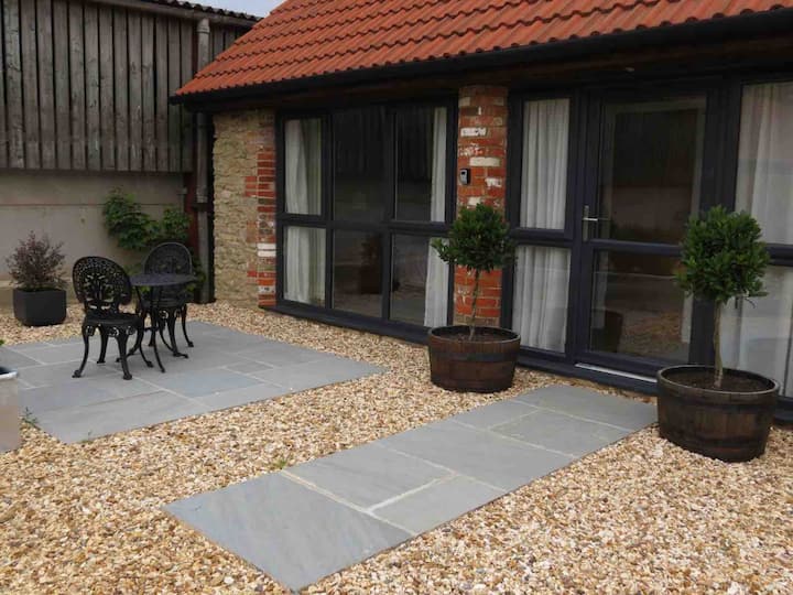 Peony Cottage - A 1-bedroom - Cotswolds