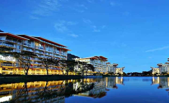 Pico De Loro 4br Loft And Corner Unit In Myna A - Nasugbu