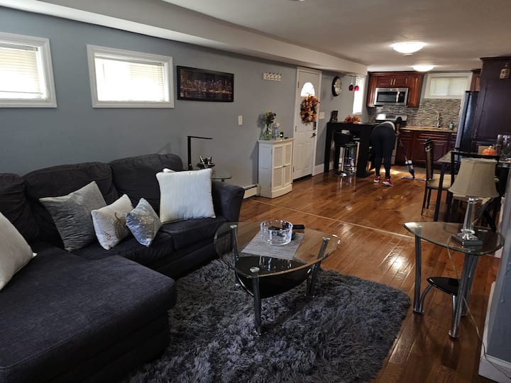 Cozy Apartment Near Empire Casino - Yonkers, NY