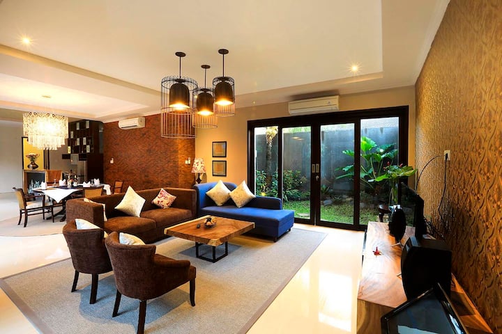 Bali Three Bedroom In Jimbaran With Pool Monthly - Jimbaran