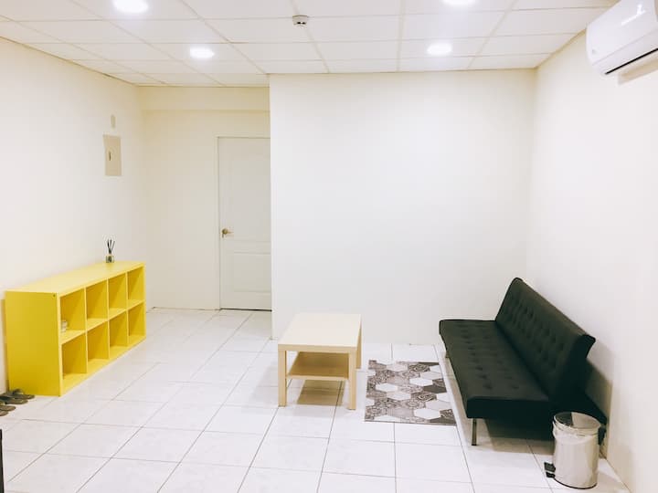 Taichung台中市鄰近公益路餐廳/勤美/草悟道/一中逢甲交通便利/生活機能極佳 - 北屯區