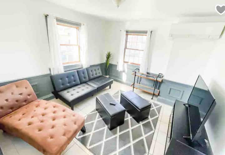 Modern Corner Suite Close To Philly /Wifi - Drexel University, Philadelphia